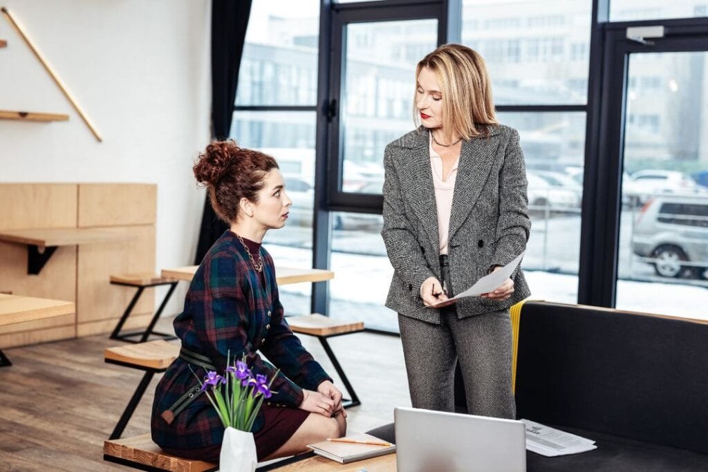 How to spot a Bad Boss: Red Flags to watch out for – Women's Tabloid